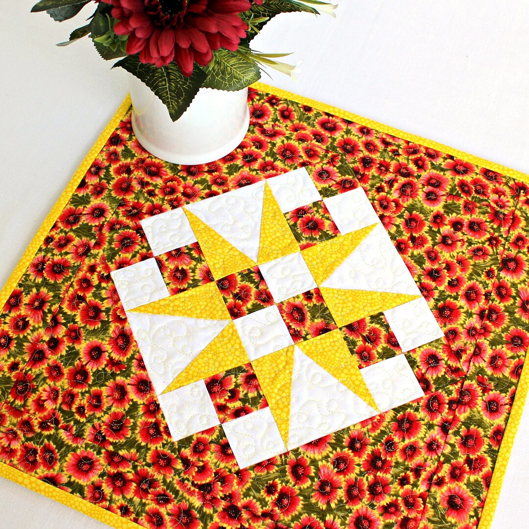 Quilted Table Topper, Sundance Flowers, 16"x16" - Etsy