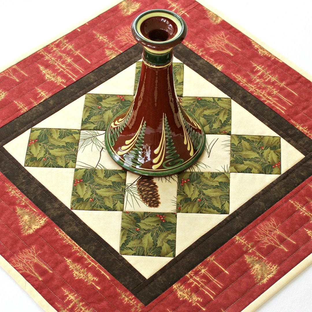 Quilted Christmas Table Topper, Trees, Holly Leaves, Winter Table Mat ...