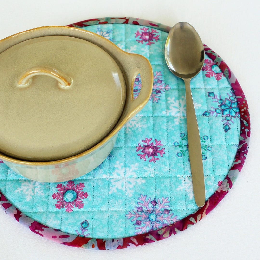 Quilted Round Trivet, Turquoise Hot Pad, 10.25 Diameter - Etsy