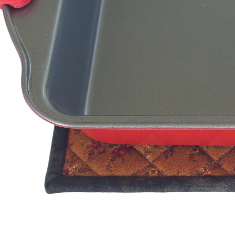 Quilted Trivet, Insulated Floral Square Hot Pad, 8.50