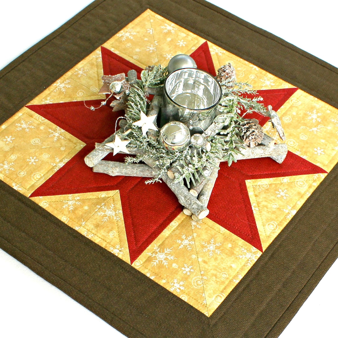 Quilted Christmas Table Topper, Red Star Table Mat, 16.50"x16.50" - Etsy