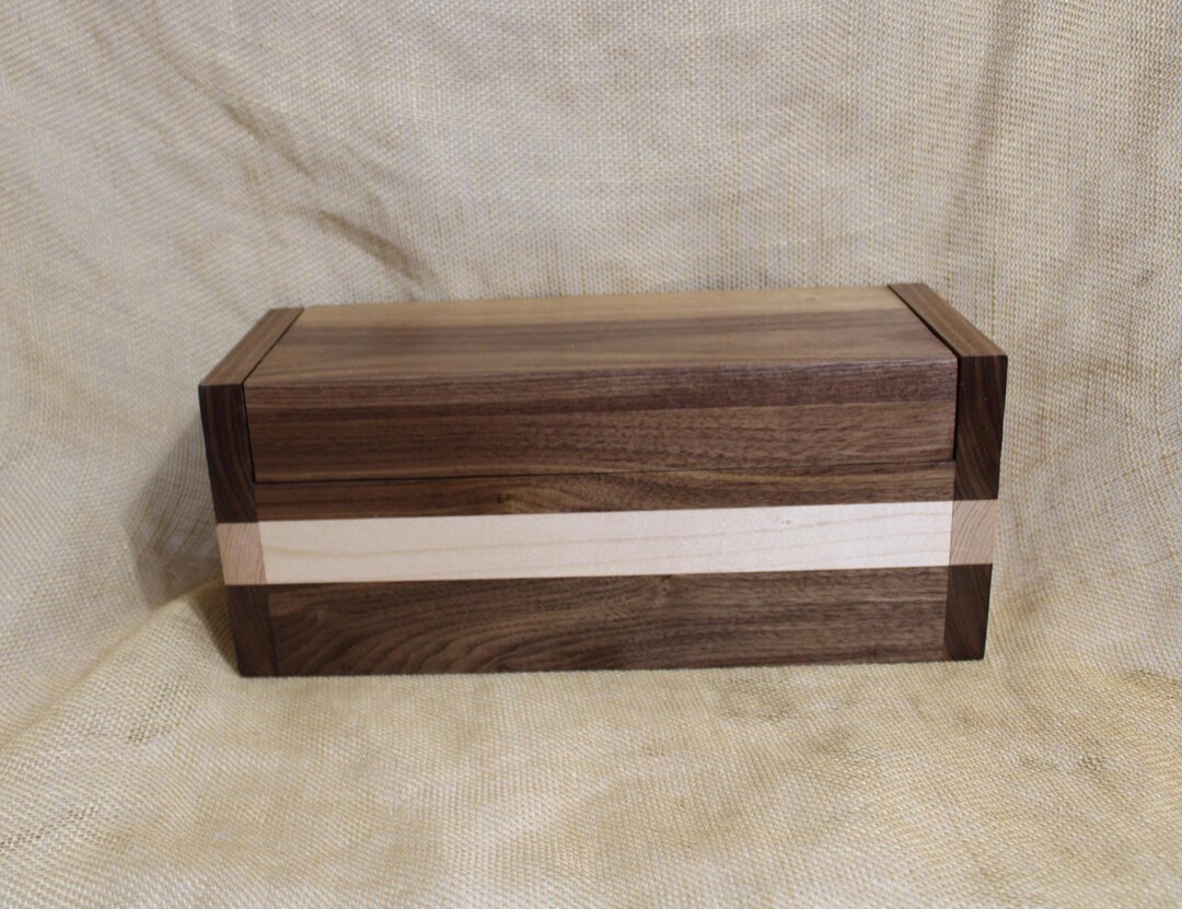 Double Recipe Box in Walnut and Maple With Stop Hinges - Holds 4x6 ...