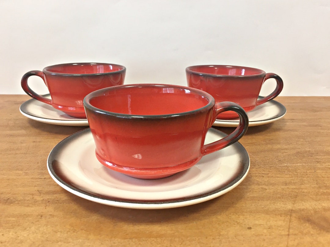 Red Rooster Cups and Saucers METLOX POPPYTRAIL Set of 3 Mugs and ...