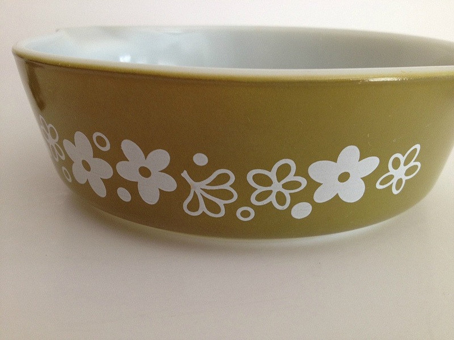 Vintage Pyrex Spring Blossom Green Casserole Dish Crazy Daisy - Etsy