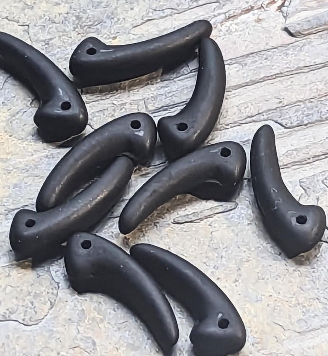 TOOTH Bead BLACK Jet Matte Glass BEADS Czech 60's 16mm(9? - Etsy
