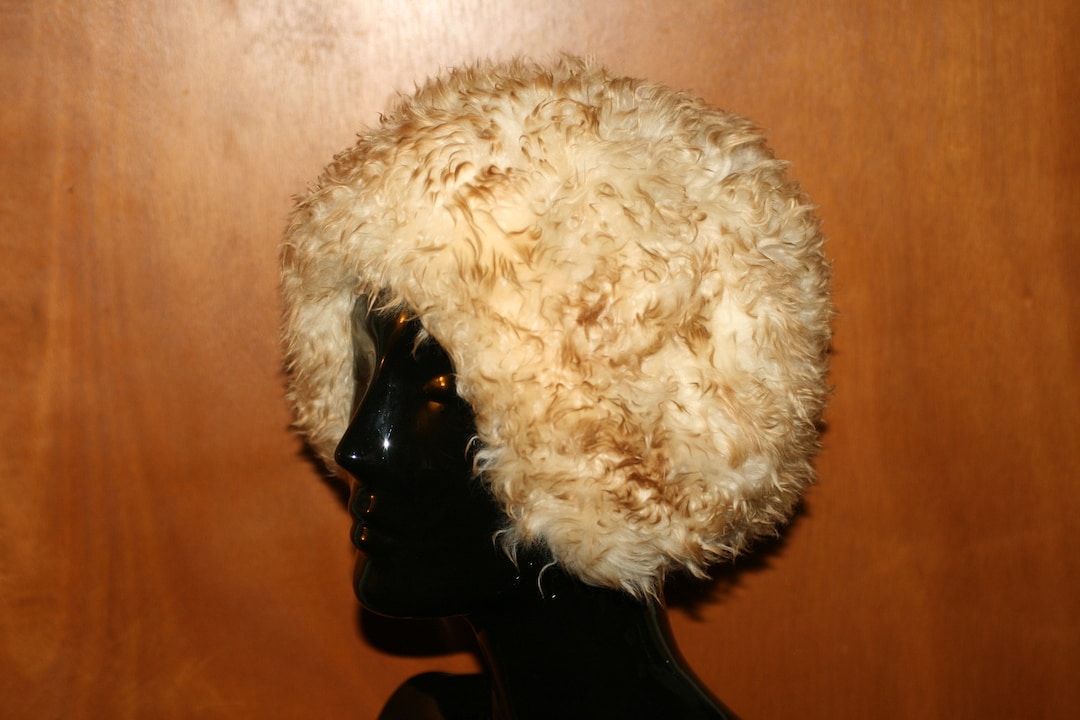 Vintage 60’s Mod MADE in ITALY Tuscan Sheepskin Toque Hat - Etsy