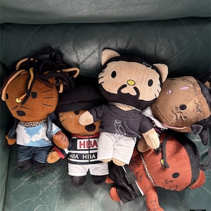 Hello Kitty X TRAVIS SCOTT Rapper Plush | Artist Plushie, Hiphop ...