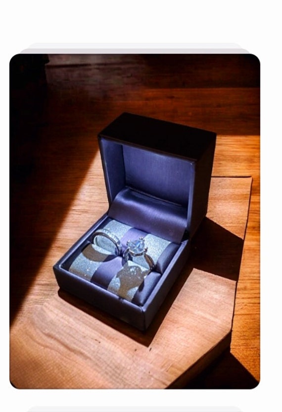 Shimmering Crystals Lighted LED Engagement Ring Box Leather Grain Engagement Ring Box Illuminated Ring Case Proposal Box Etsy UK