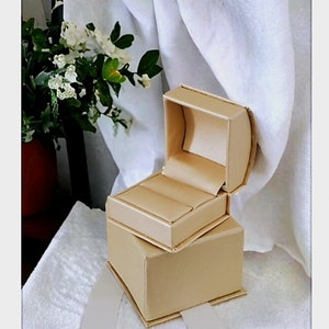 Champagne Engagement Ring Box Bridal Gold Beige Creme Italian Leather ...