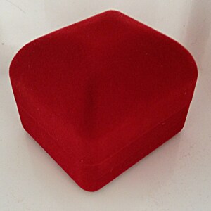 New Fancy Royal Red Velvet Engagement / Wedding / Promise Ring Gift Box ...