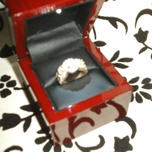 Lighted LED Glowing Ring Box Mahogany Wood Pattern & Black Leather ...