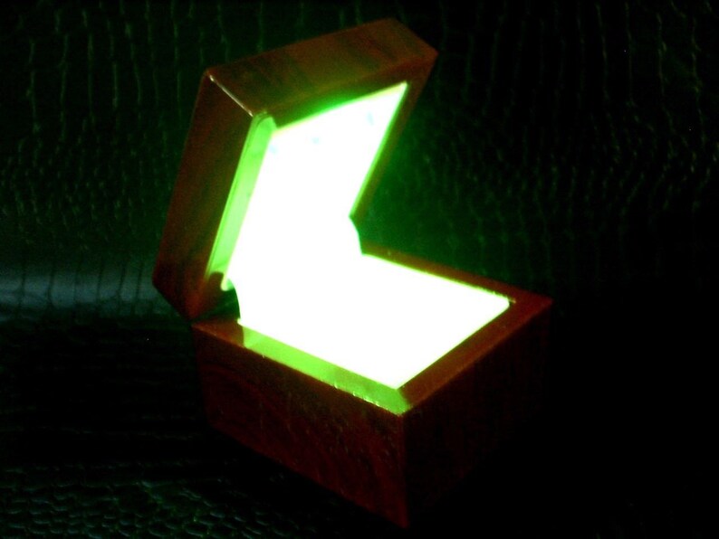 Custom Green Lantern LED ring box Fancy Mahogany Wood Grain & | Etsy