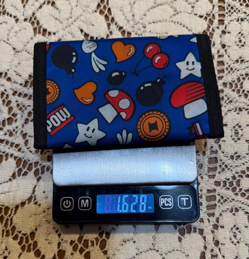 Vintage Nintendo Super Mario Brothers Action Holographic Trifold Wallet ...