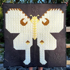 The Luna Moth Quilt Pattern - Etsy