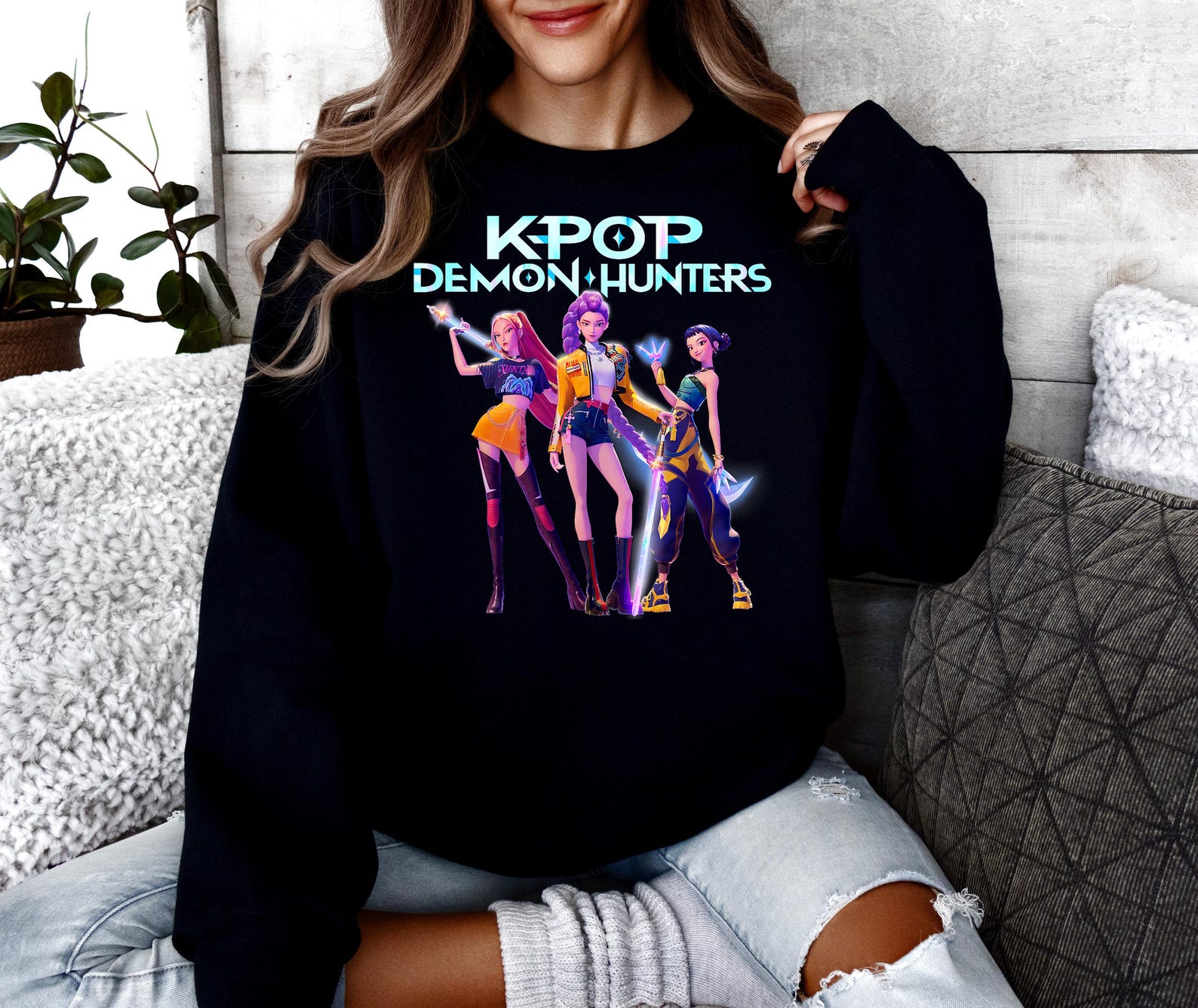 Kpop Demon Hunters Huntrix Heroic Poses Group Shot Shirt, Demon Hunters ...