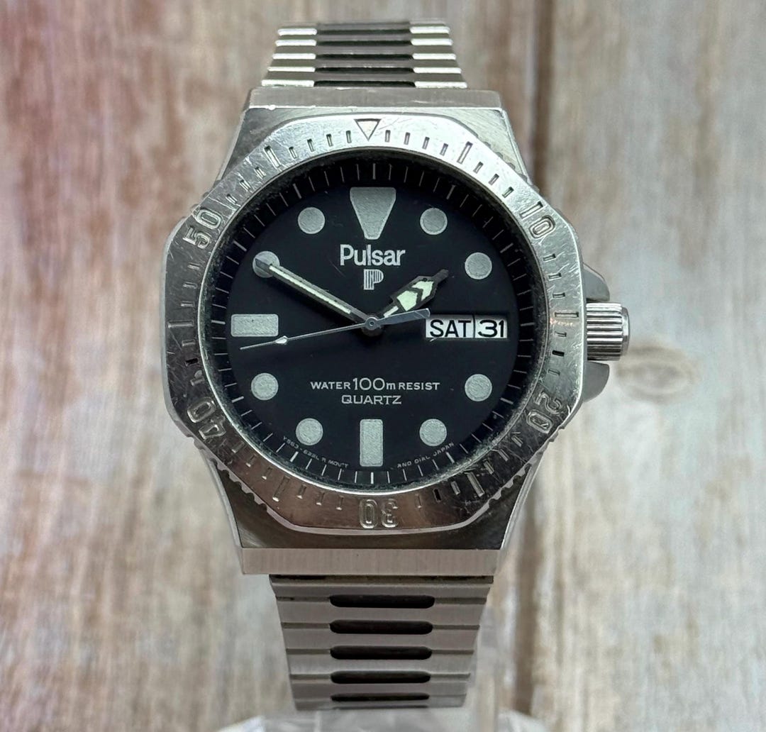 1980s Seiko Pulsar Silver Mens Divers Watch Day-date Steel 39mm Quartz ...