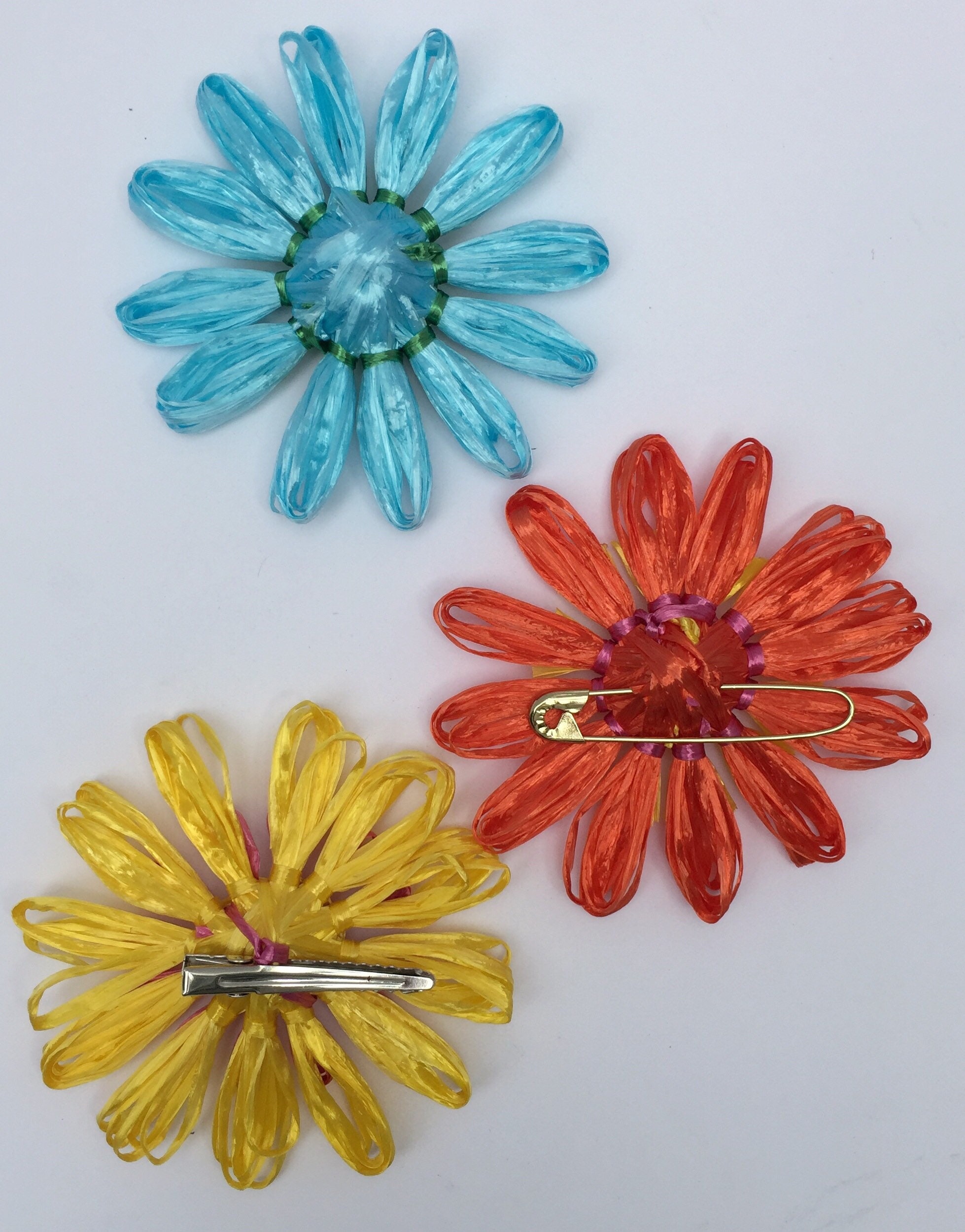 Vera's Single Flower Pin Woven in Vintage Purple and White Vintage ...