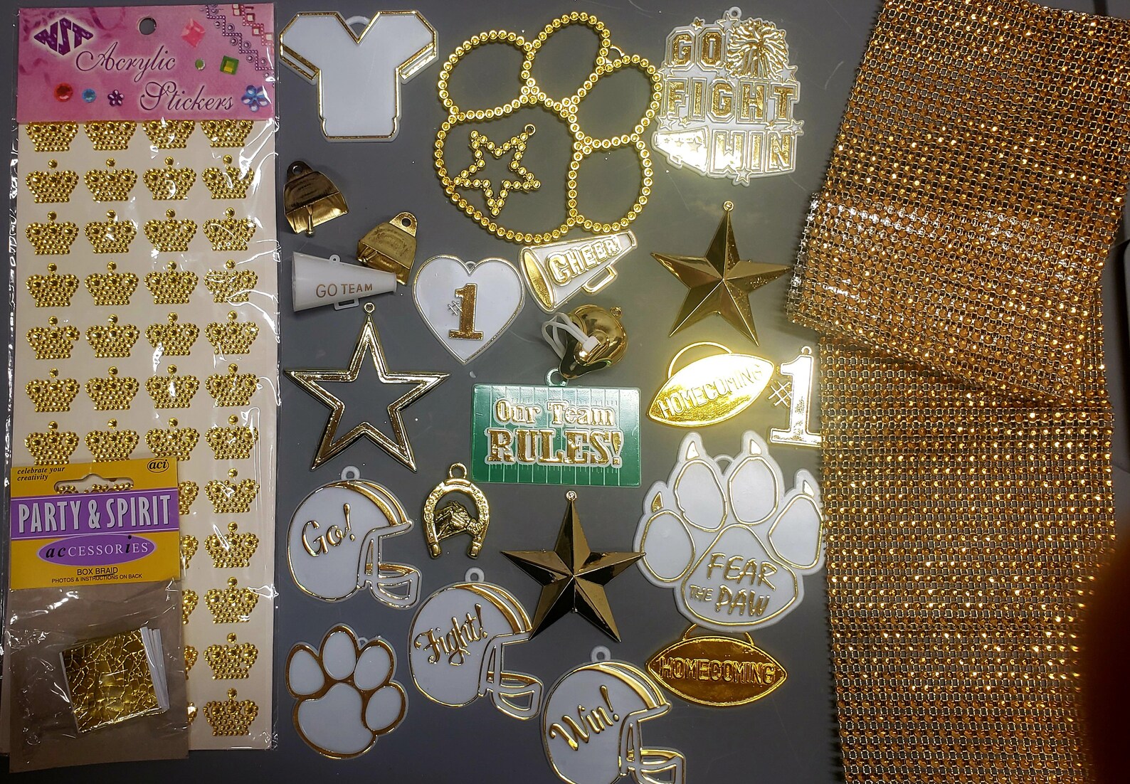 Gold Paw Homecoming Mum Trinket Set / Gold Paw Trinkets / Gold Paw ...