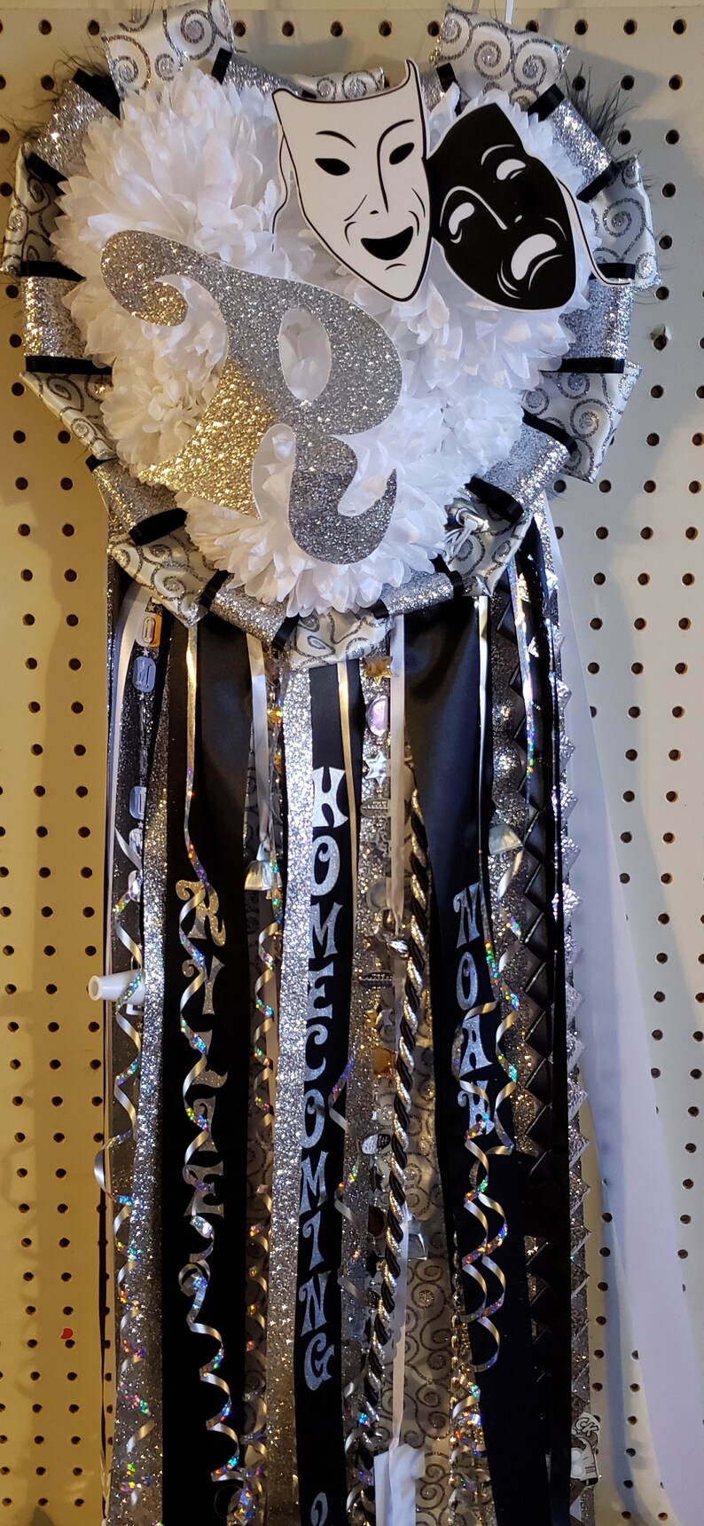 Heart Shaped Homecoming Mum / Homecoming Mum / Black, White and Silver ...