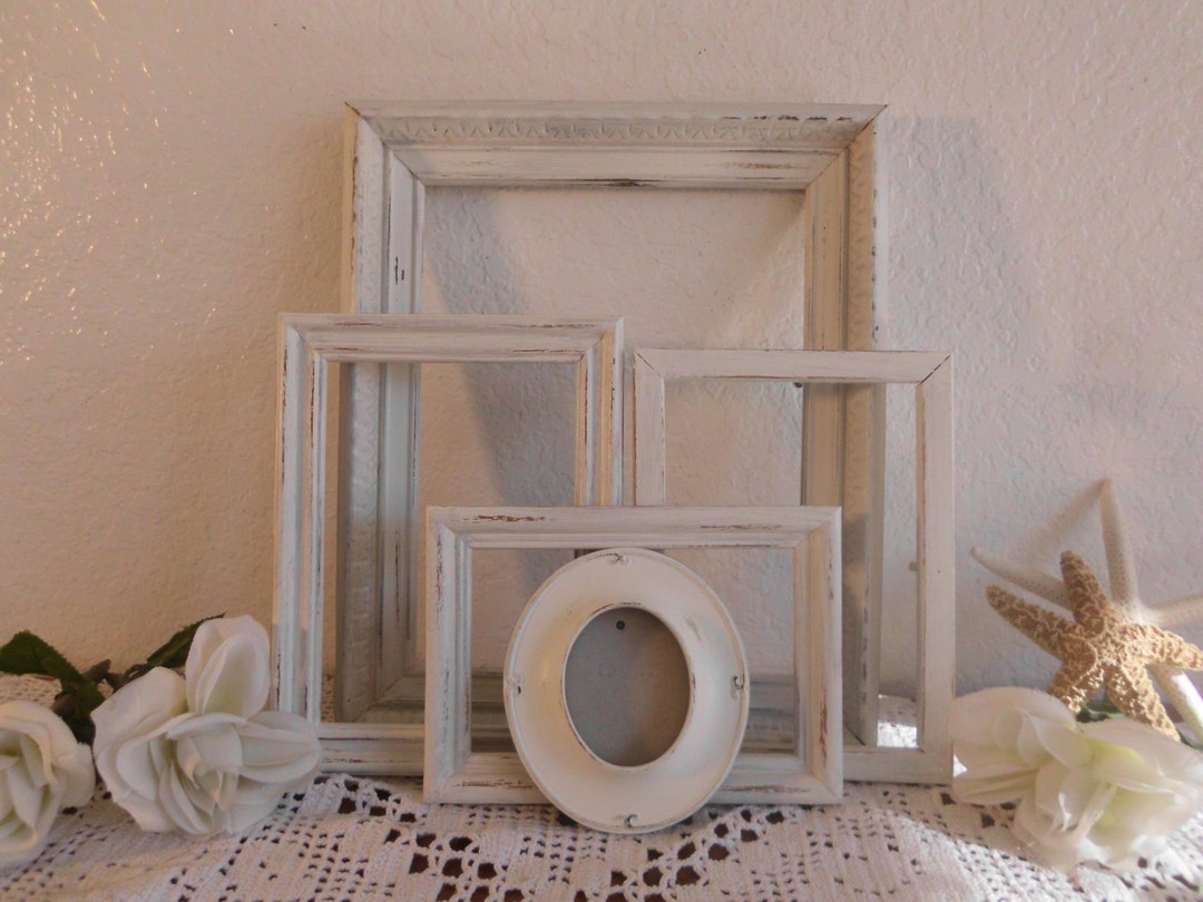 Off White Shabby Chic Oval Picture Frame Set up Cycled Vintage Photo ...