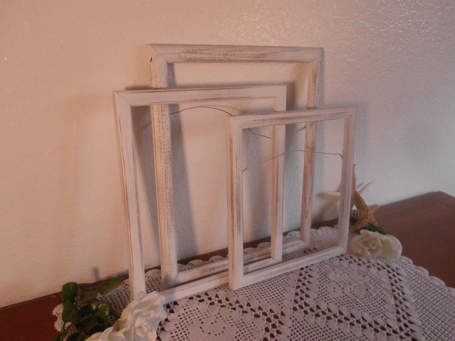 White Rustic Shabby Chic Dressed Wood Frame Set up Cycled Vintage Wood ...