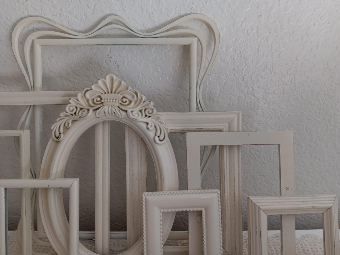Antique off White Picture Frame Set up Cycled Vintage Photo Gallery ...