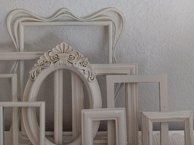 Antique off White Picture Frame Set up Cycled Vintage Photo Gallery ...