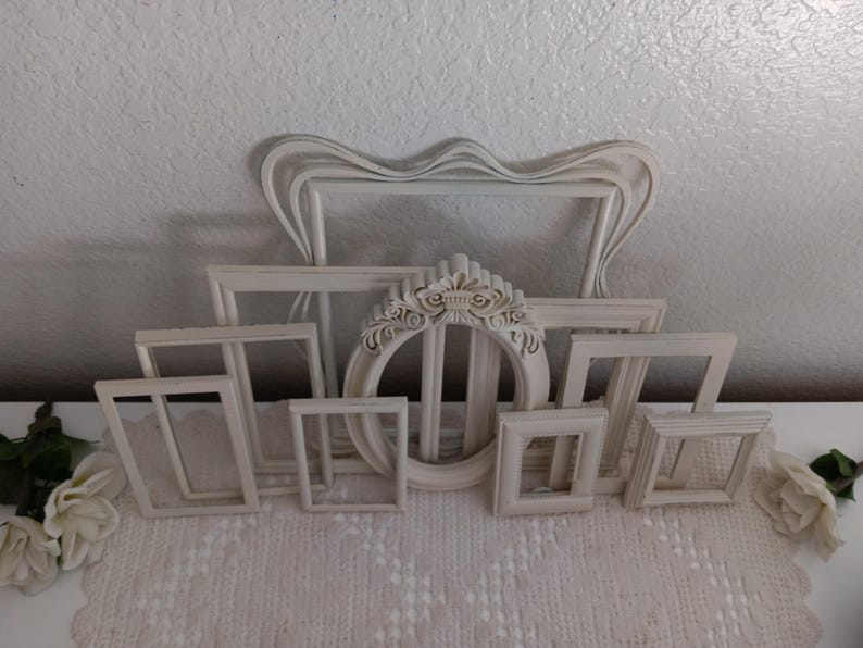 Antique off White Picture Frame Set up Cycled Vintage Photo Gallery ...