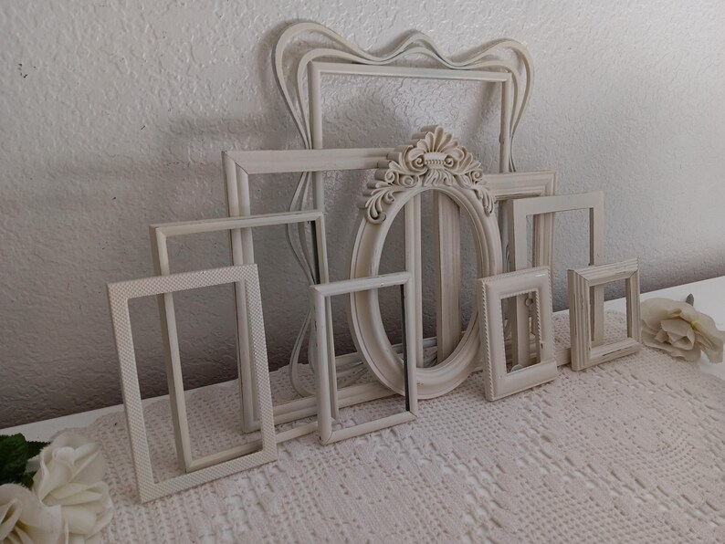 Antique off White Picture Frame Set up Cycled Vintage Photo Gallery ...