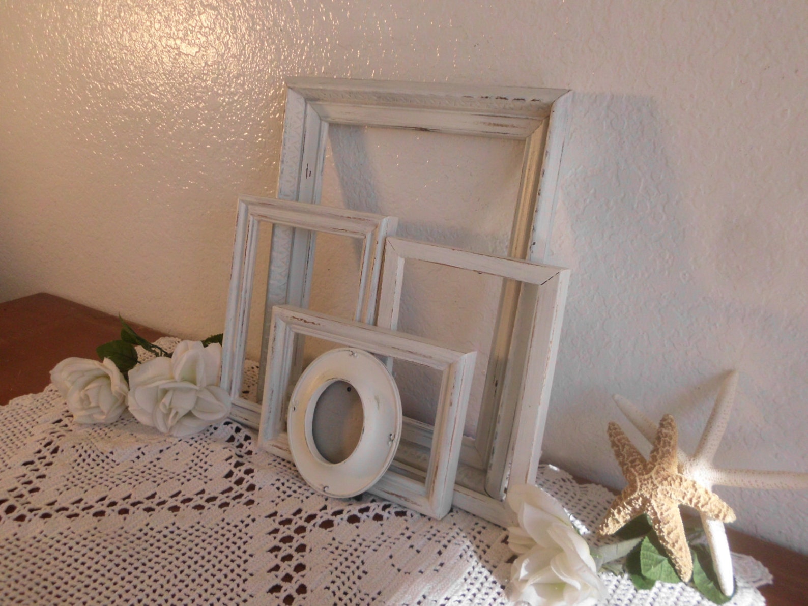 Off White Shabby Chic Oval Picture Frame Set up Cycled Vintage | Etsy