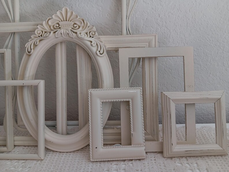 Antique off White Picture Frame Set up Cycled Vintage Photo Gallery ...