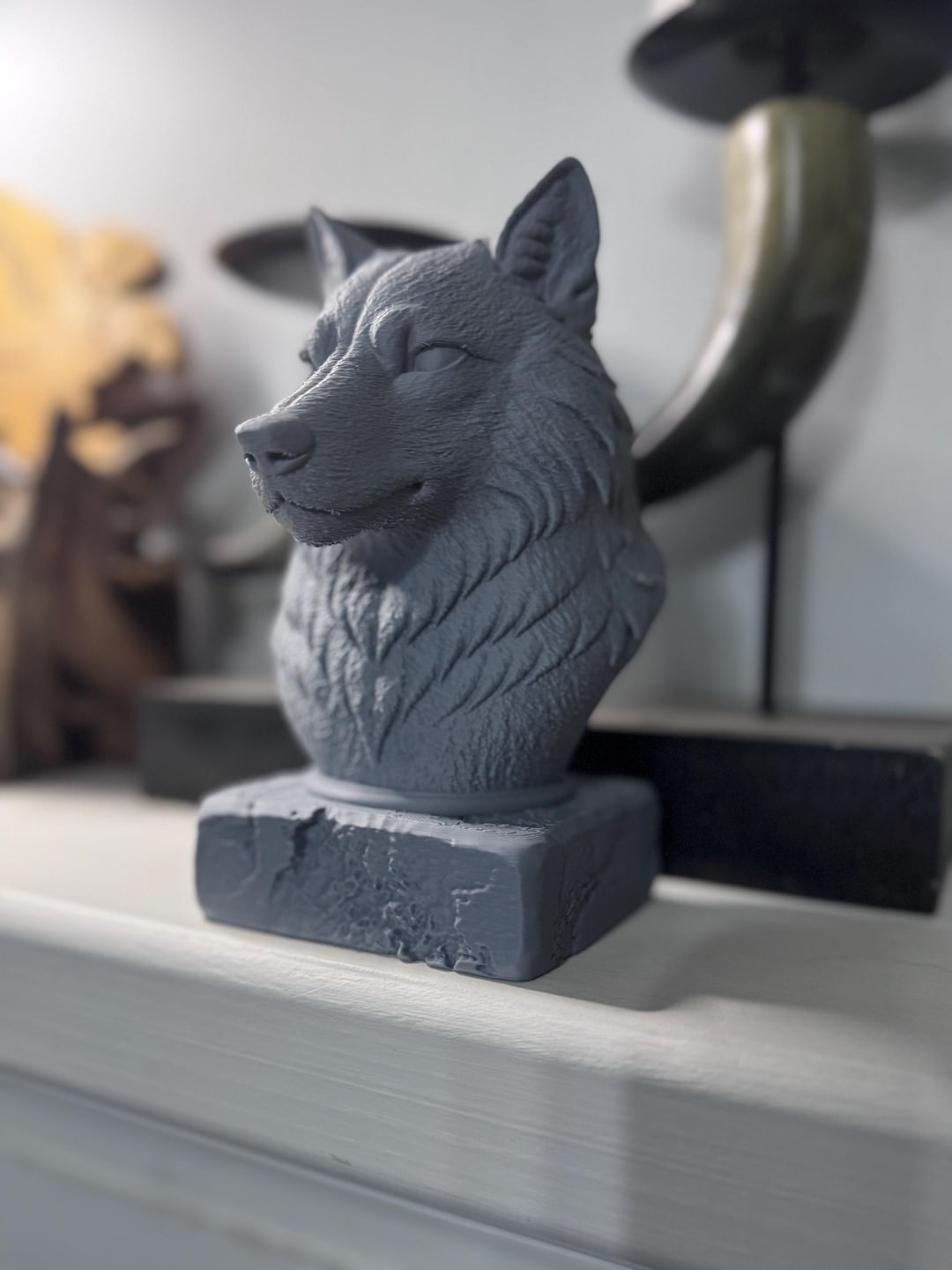 3D Printed Wolf Bust Statue – Detailed Home Decor - Etsy