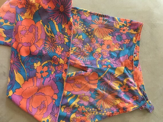 1960s Groovy Low Rise Pants Bright Psychedelic Patter… - Gem