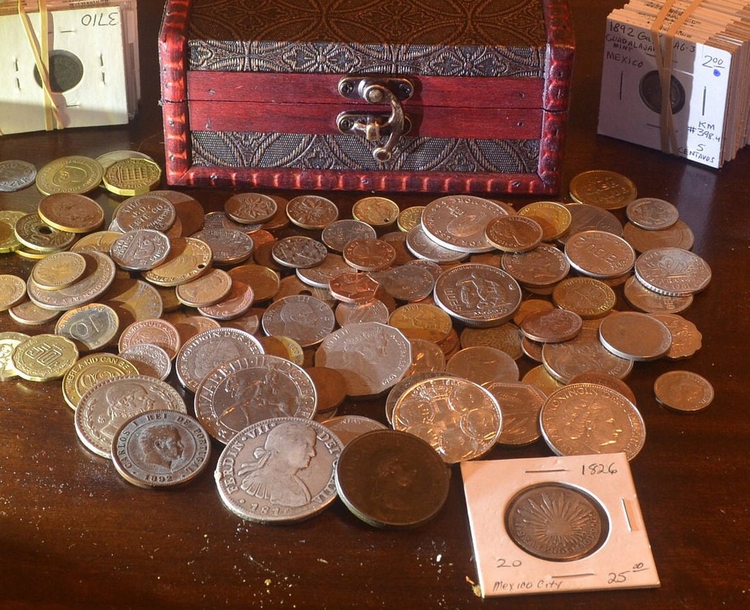 World Estate Collection Display Case Silver Coins Banknotes Ancient ...