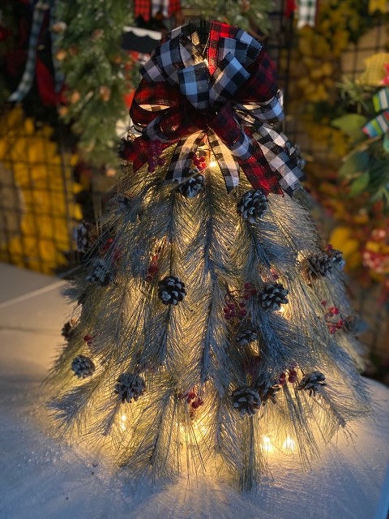 Lighted Rustic Pine Cone Christmas Tree, Buffalo Plaid Bow - Etsy