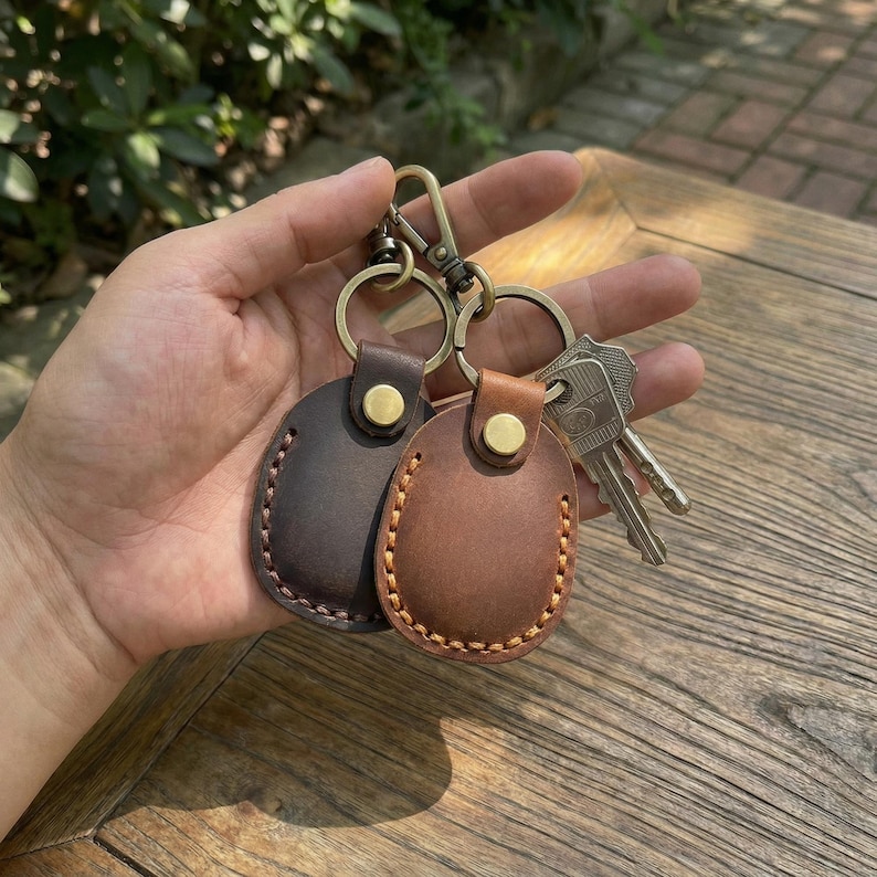 Personalized Pet Portrait Leather Keychain & AirTag Holder, Engraved ...