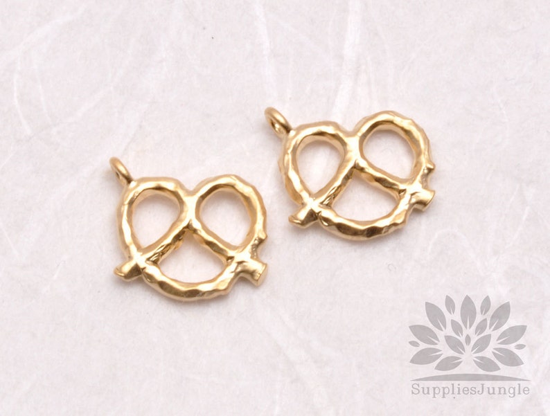 P593-MG// Matt Gold Plated Pretzel Pendant 2 Pcs - Etsy