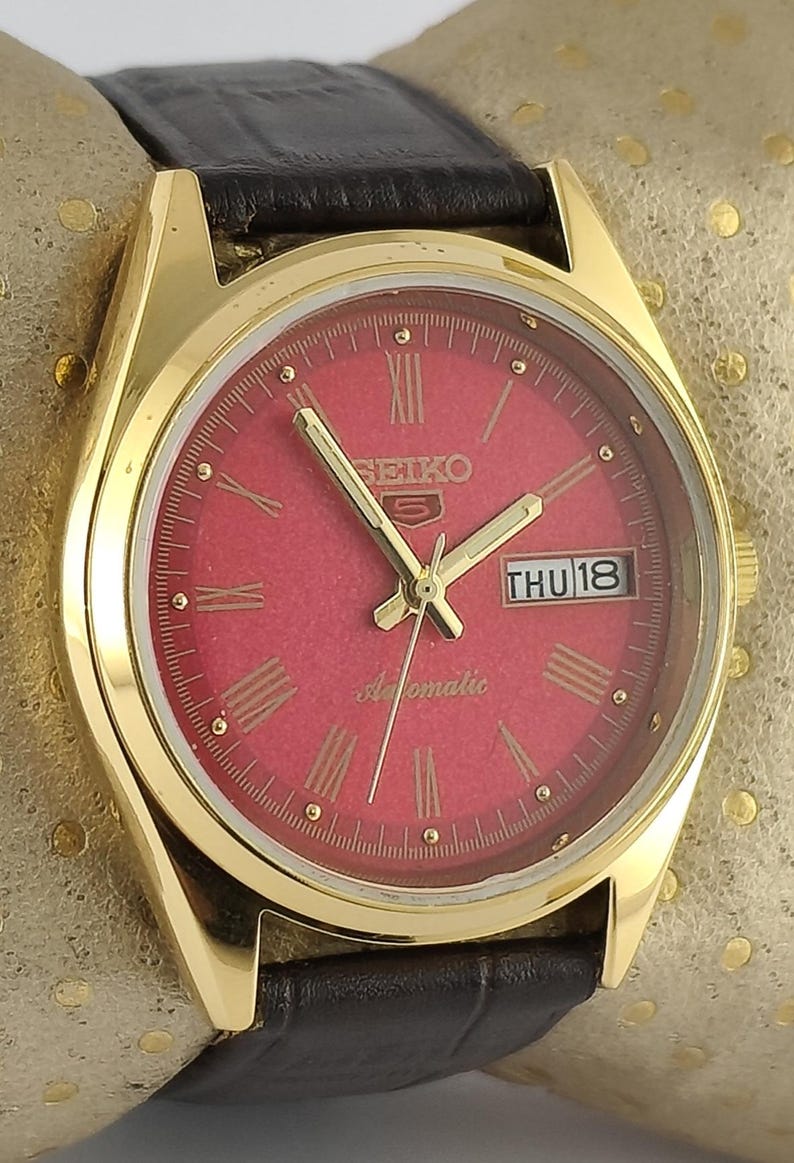 Vintage Seiko 5 Automatic Watch for Men | Red Dial | GP Case | Day/date ...