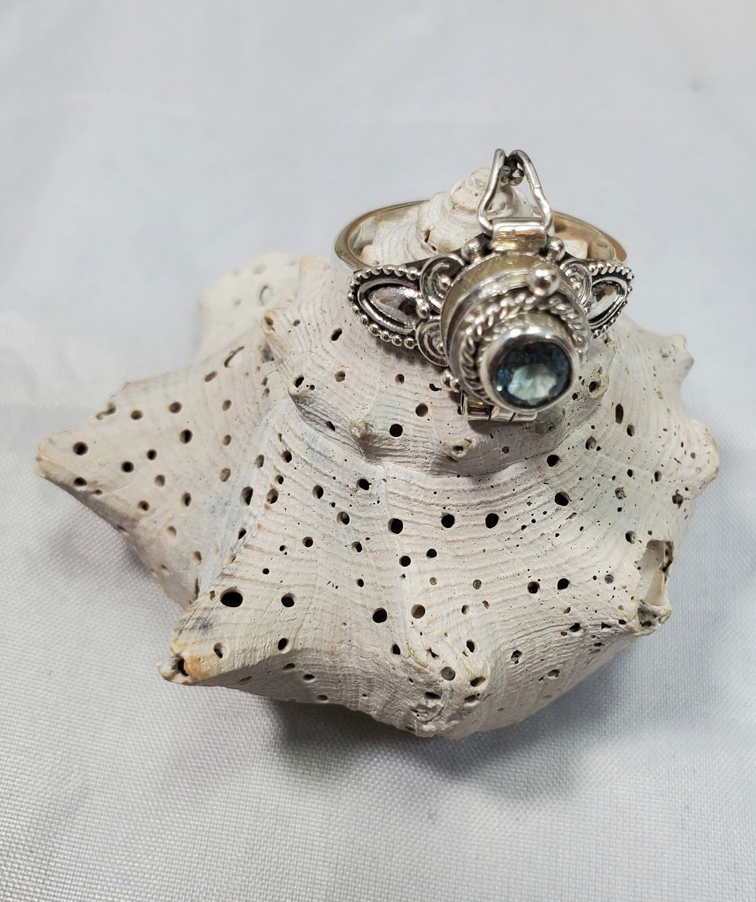 Blue Topaz Poison Ring, Compartment Ring, Pill Box Ring, Locket Ring ...