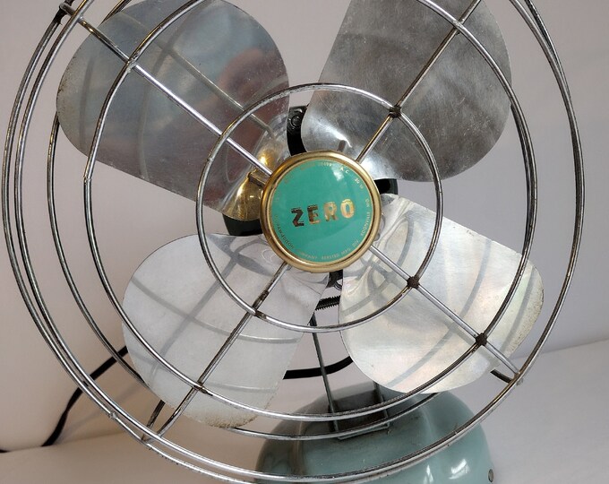 Vintage Zero Metal Desk Fan Small Size Art Deco Industrial Green MCM ...