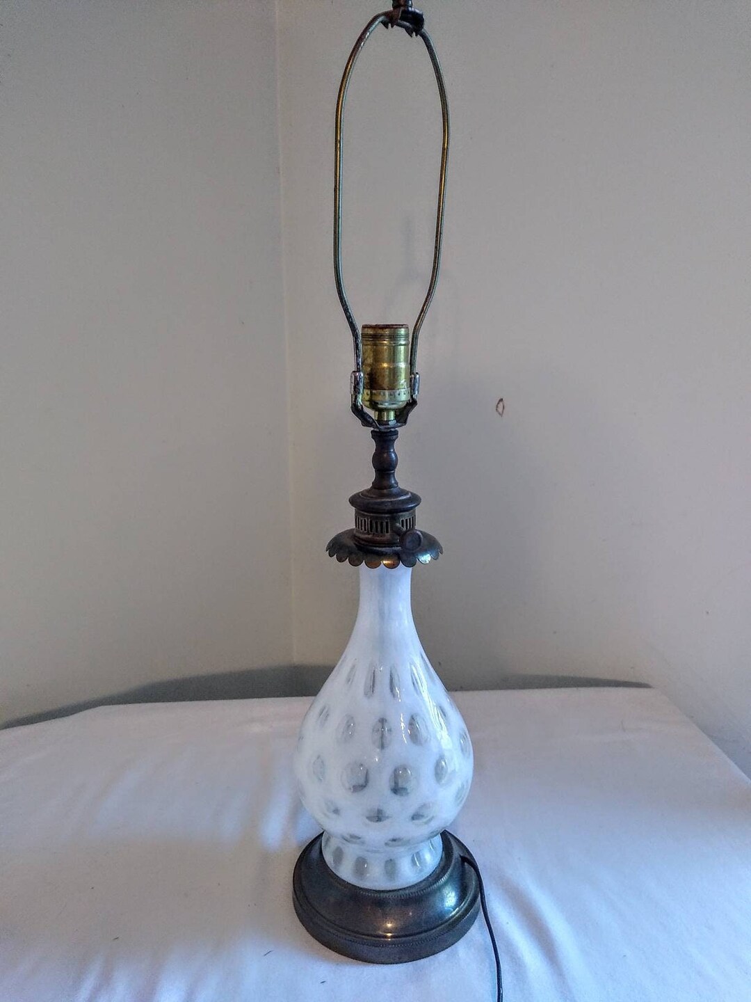 Vintage Fenton Coin Dot White Lamp Large Table Living Room - Etsy