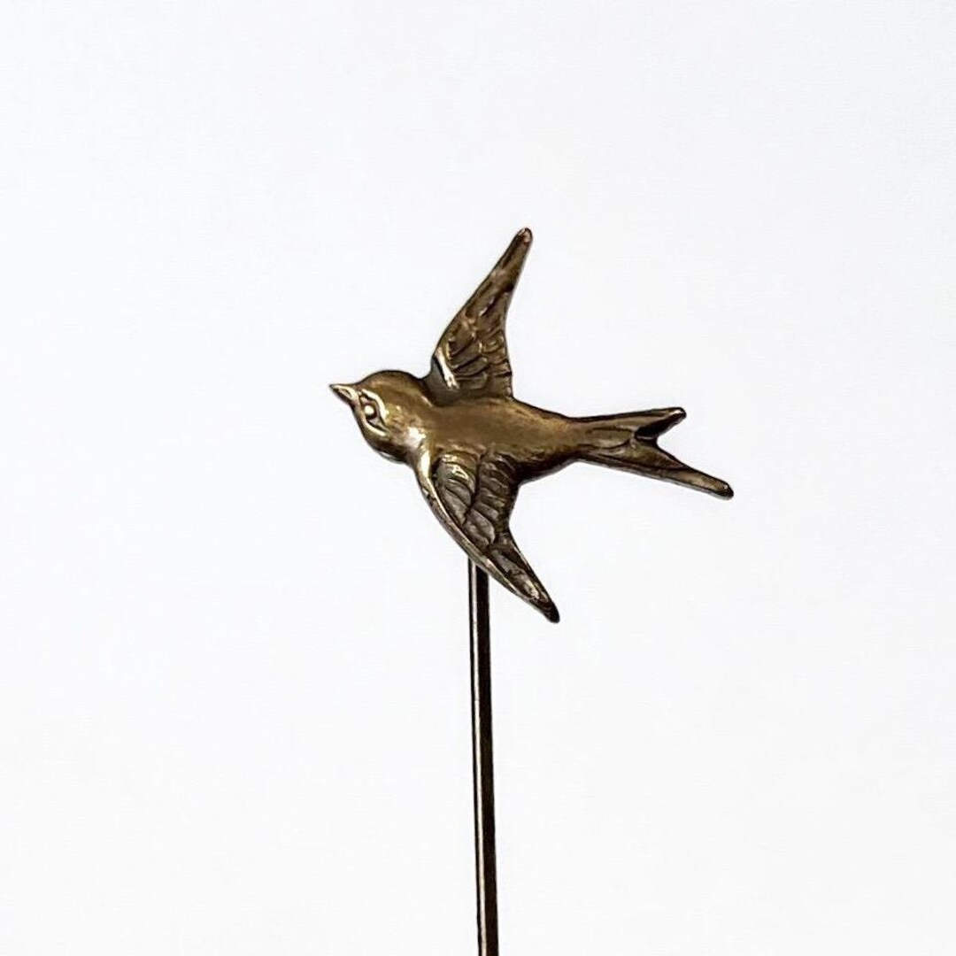 Sparrow Stickpin Bird in Flight Lapel Stick Pin Brooch Swallow Sparrow ...