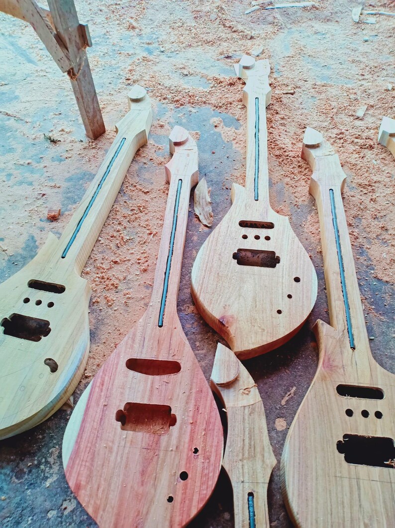 Handmade Thai Phin Lute – Traditional Isan String Instrument PH028 - Etsy