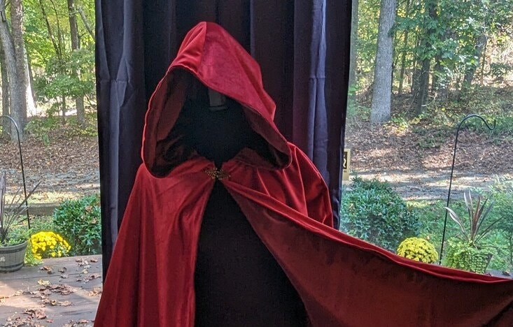 Red Velvet Hooded Cape: Filigree Clasp, Renaissance Faire,cosplay ...