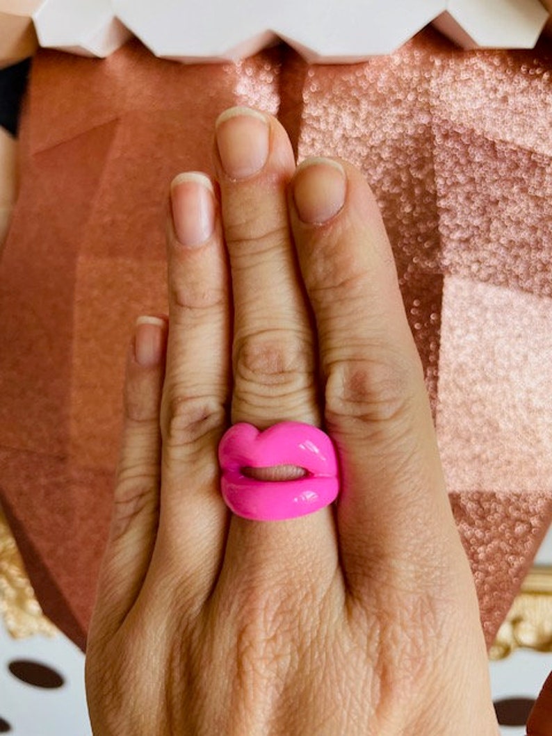 Chucky Resin Lip Shaped Rings - Etsy