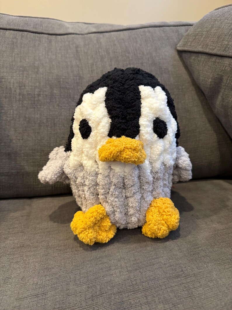Hand-knit Chunky Yarn Penguin Stuffed Animal – Topper - Etsy