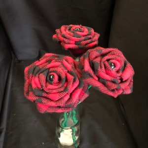 Red Buffalo Plaid Roses With Stems, Red Flower Bouquet, Buffalo Plaid ...