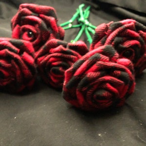 Red Buffalo Plaid Roses With Stems, Red Flower Bouquet, Buffalo Plaid ...