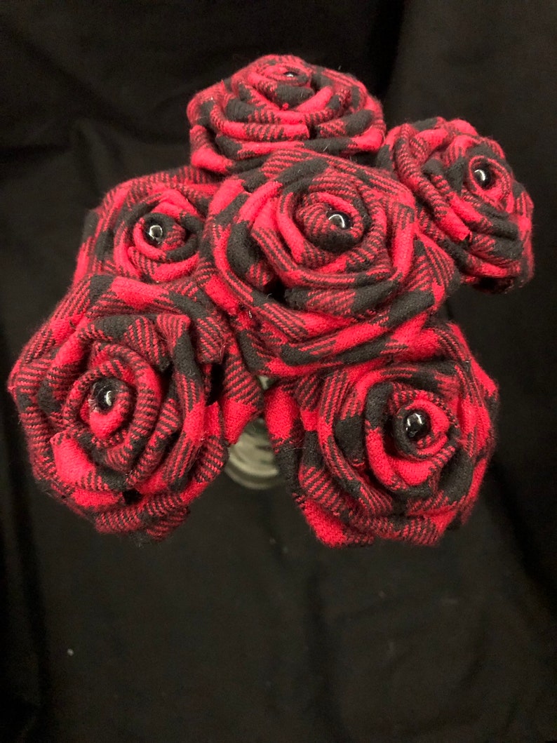 Red Buffalo Plaid Roses With Stems, Red Flower Bouquet, Buffalo Plaid ...
