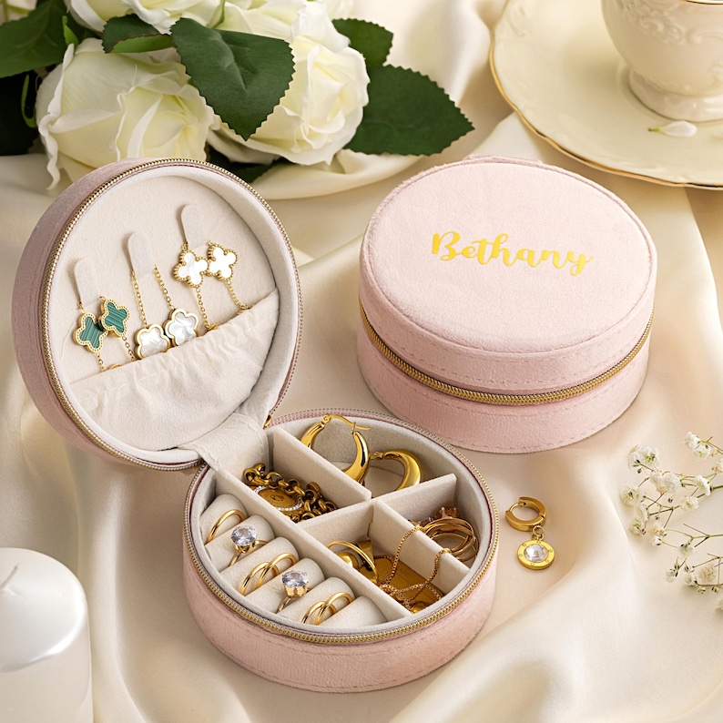 Bridesmaid Box With Permanent Name, Personalised Round Jewellery Box ...